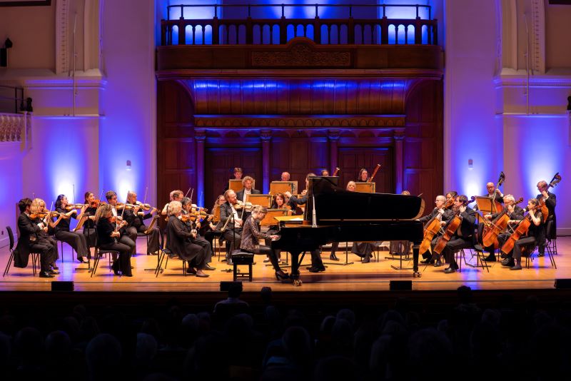 Berrut, ECO, Guzzo, Cadogan Hall review – Schubert with a smile